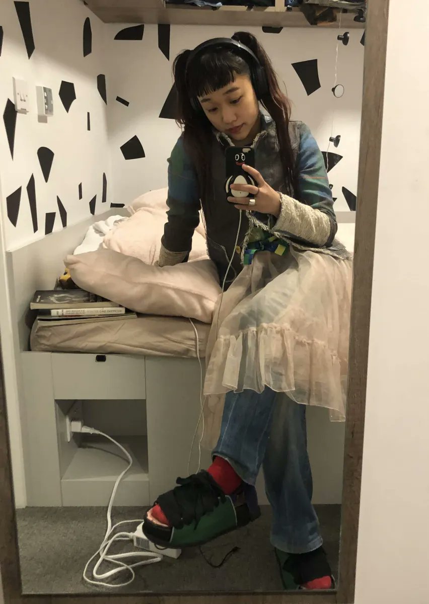 GINZA on Twitter: "ロンドン留学を思いっきりエンジョイ中！〈チャーミング・バスターズ・クラブ〉脇嶋のに花の2月をのぞき見！ https://ginzamag.com ...