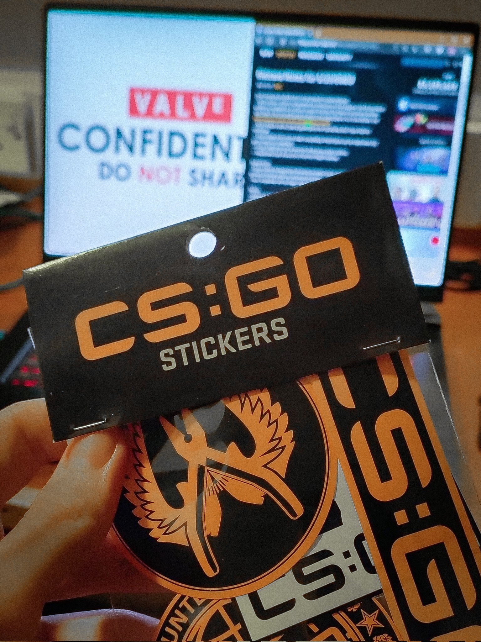 Aquarius on Twitter: "Got me some official @CSGO merch 🥰 https://t.co/6iihXqqS0n" / Twitter