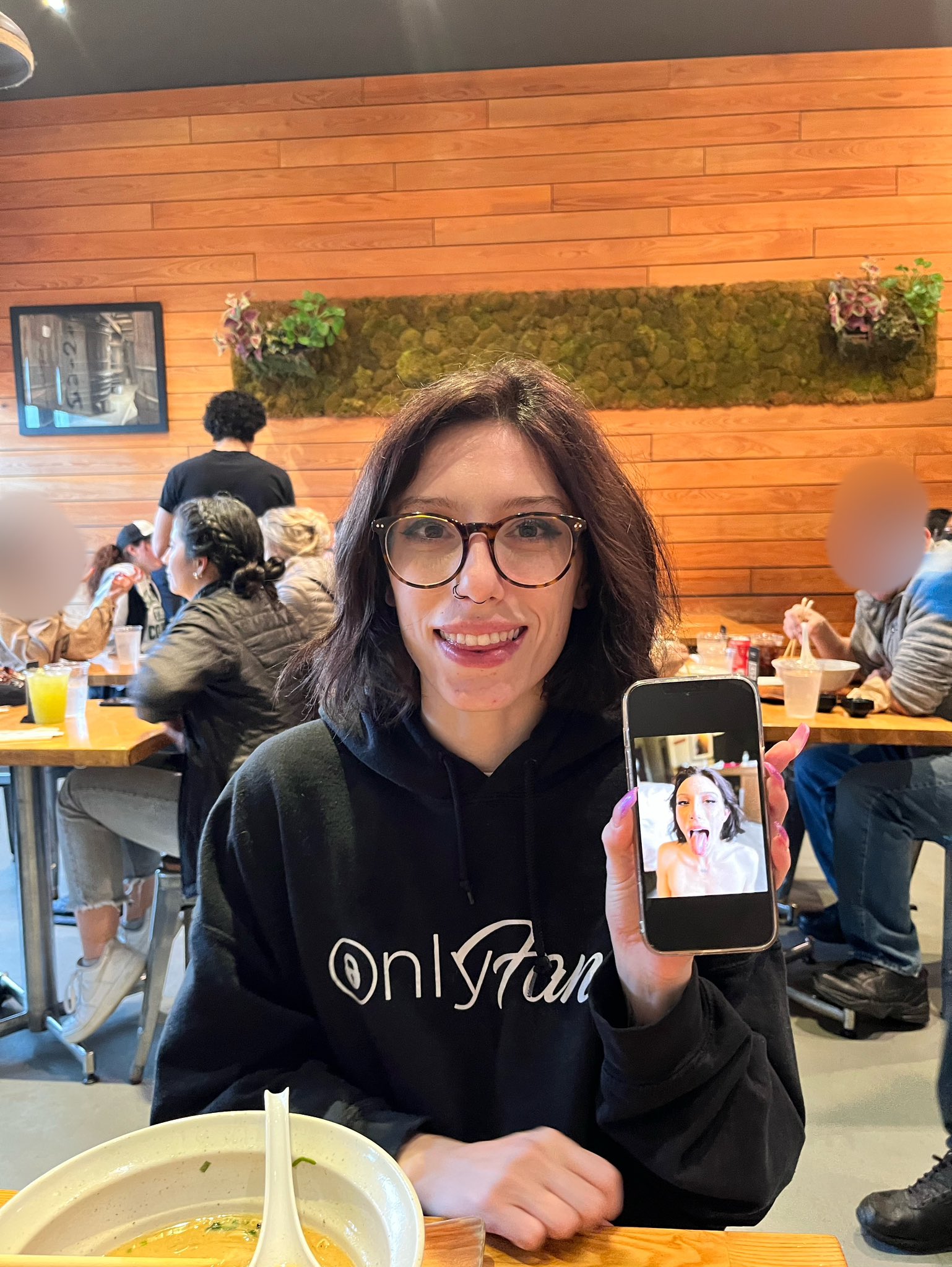 TW Pornstars - I Love Cumwalks (250k) 🔞. Twitter. Another awesome public reminder from @OddZodds ...