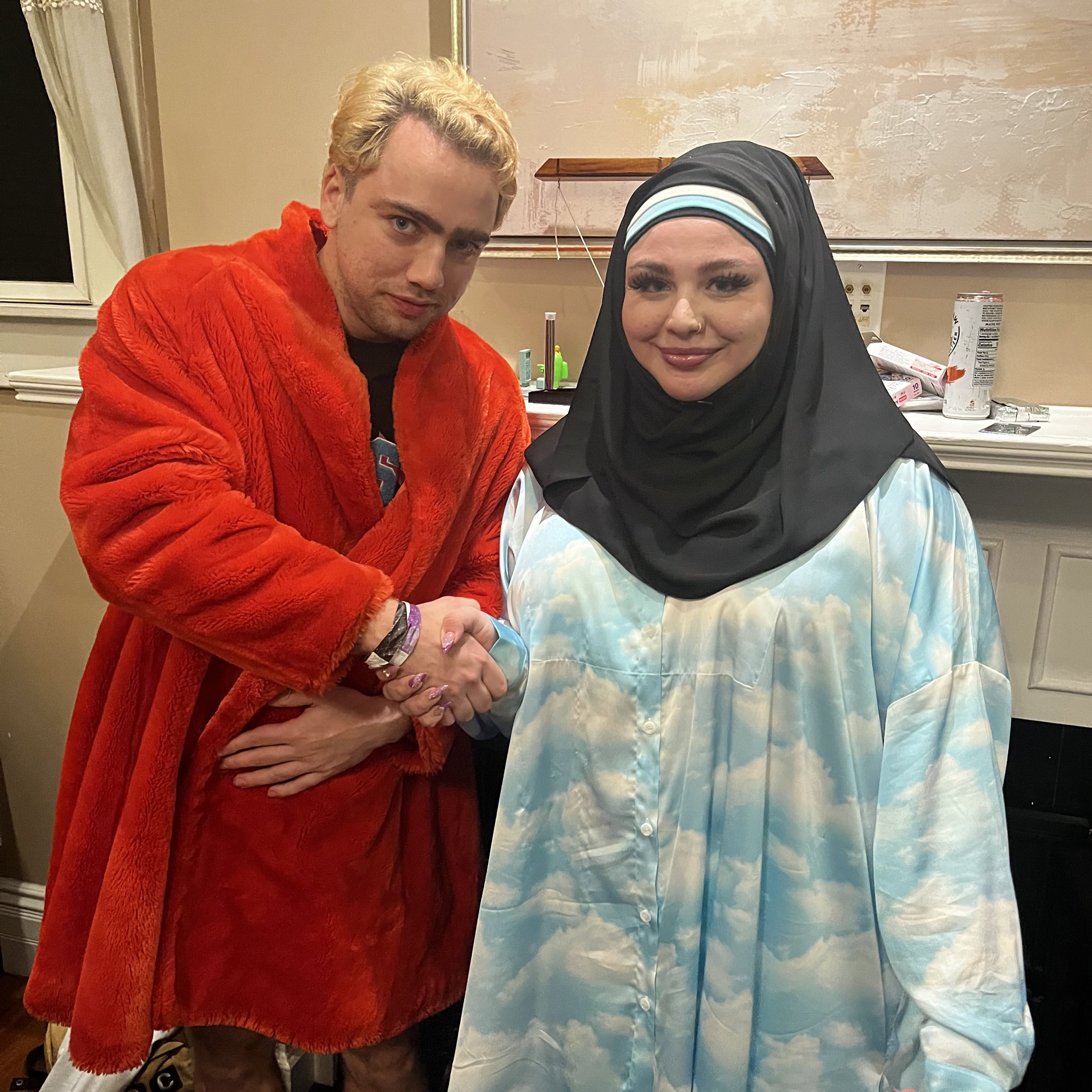 frogan on Twitter: "falling star 🤝 rising star https://t.co/x67bZ0cPtR" / Twitter