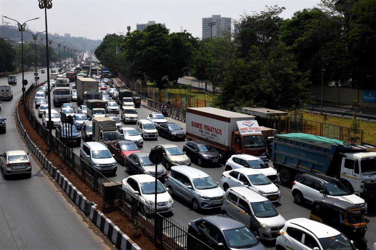 TOI Navi Mumbai on Twitter: "Long traffic jam on Sion-Panvel highway from Uran Phata flyover to ...