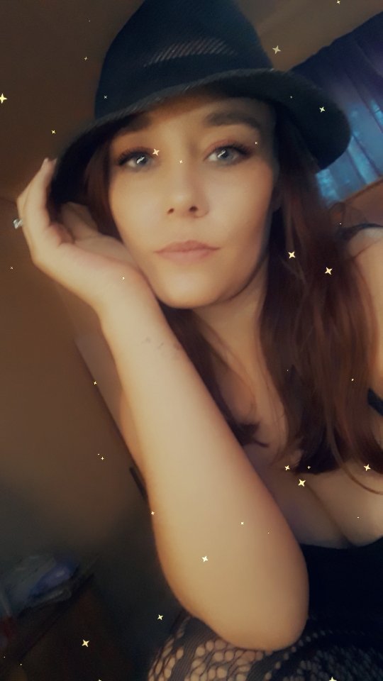 seXXXyCrystal on Twitter: "Hey lovies I'll be online in 10 min @chaturbate @CBwebcams Come join ...