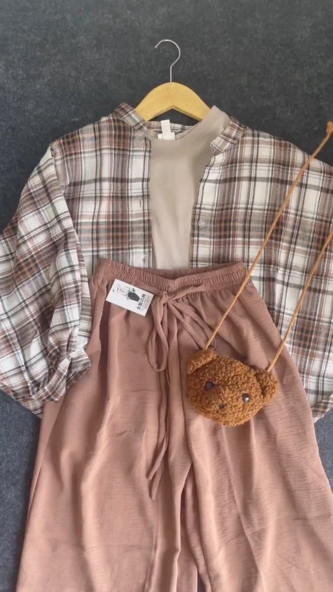 Aesthetic Stuff on Twitter: "Outer https://shope.ee/4KjAI3tewS Inner https://shope.ee/9ekge1VSCH ...