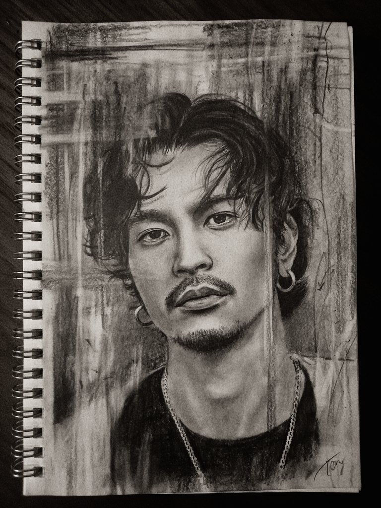 「似顔絵描きます。 お仕事もお待ちしてます。 DM かメール 📨tom.naoji@gmail.com で お気軽にご連」Tomの漫画