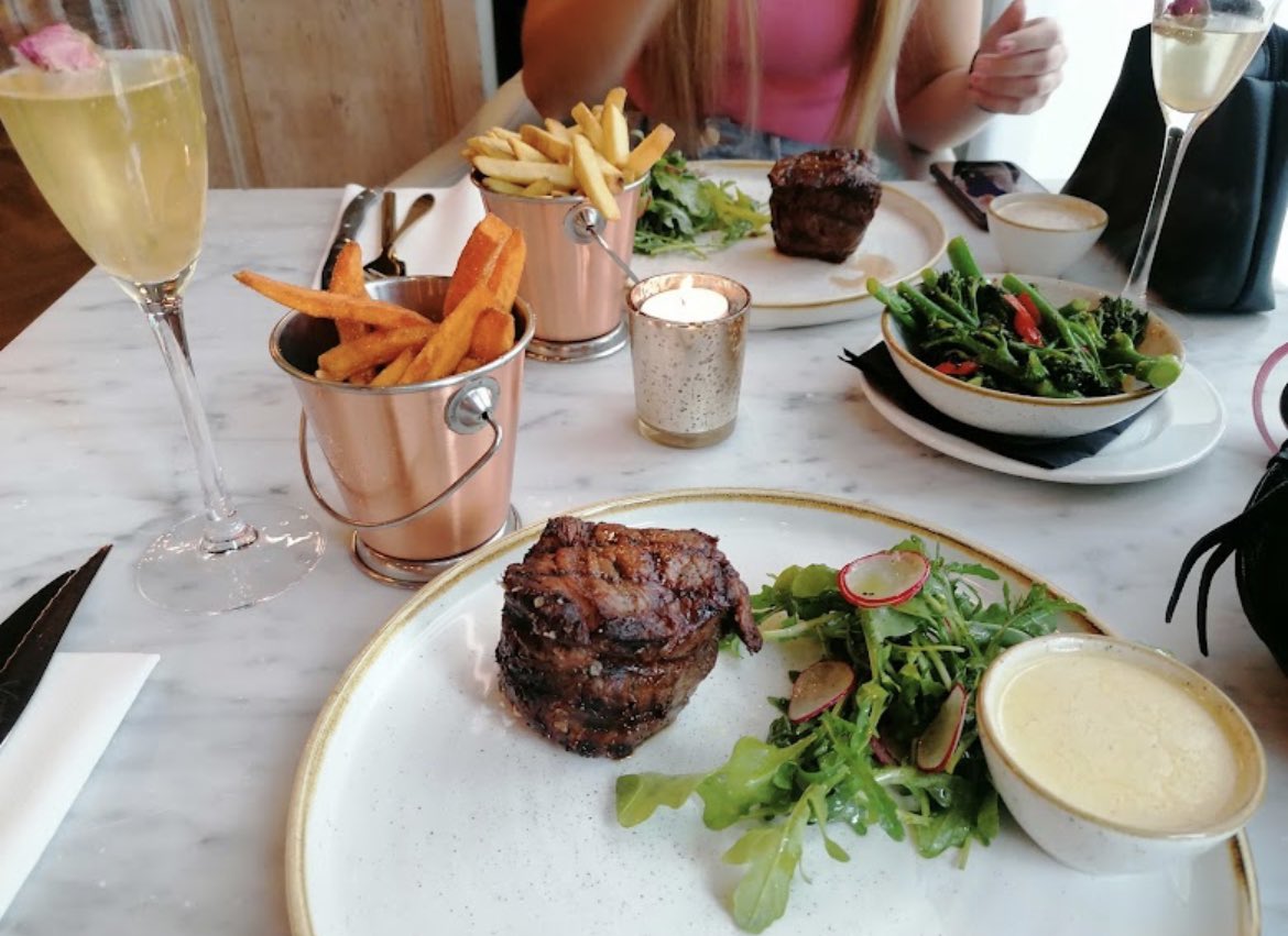 🇺🇸 𝕆𝕟𝕝𝕪𝕗𝕒𝕟𝕤_ℝ𝕥_𝟞𝟡 7.6 🅺 🇮🇳 on Twitter: "RT @GoddesBadBarbie: Brunching ...