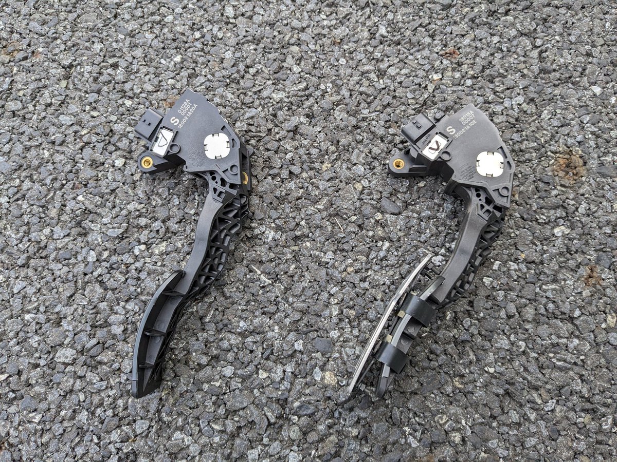 eno on Twitter: "今日は朝からワイパーモーター取っ払ったり、アクセルペダル変えたり色々 始めてDIY動画撮ったけど、一人で撮影してるYoutuber尊敬する"