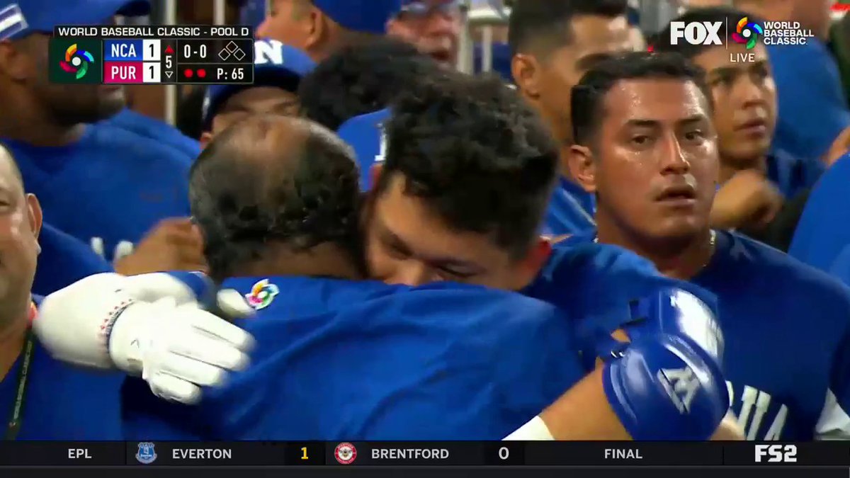 FOX Sports: MLB on Twitter: "CURTAIN CALL 👏 A moment Elian Miranda will never forget 🇳🇮 📺: WBC ...