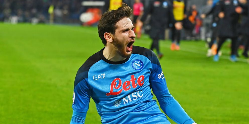 Maurizio Pistocchi on Twitter: "Prezioso come la mitra di San Gennaro, #kvaratskhelia sblocca la ...