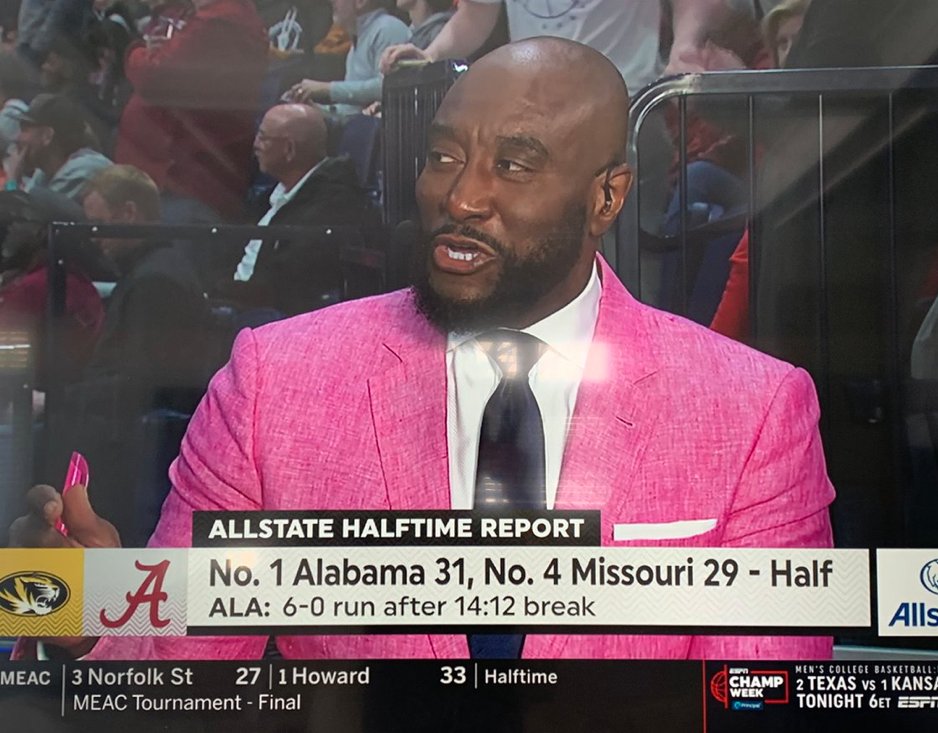 Daymeon Fishback with the beautiful Digger Phelps highlighter tribute. 🫡