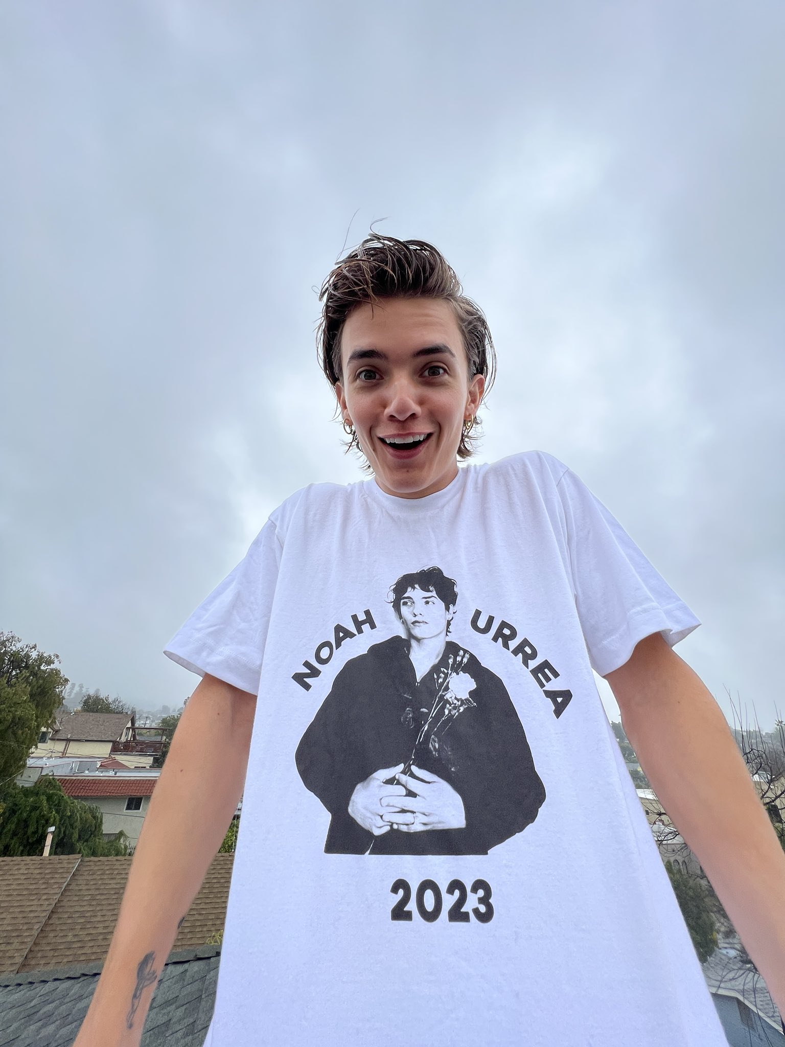 ؘ on Twitter: "RT @NoahUrrea: My Brazilian homies , check out my first Merch line :D https://t ...