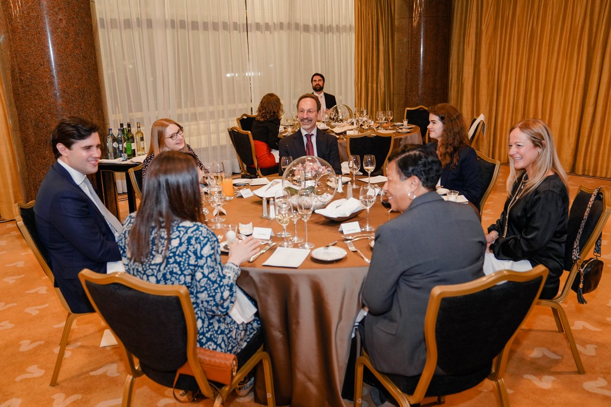 WTW leaders celebrate the winners of its CEO Circle Award