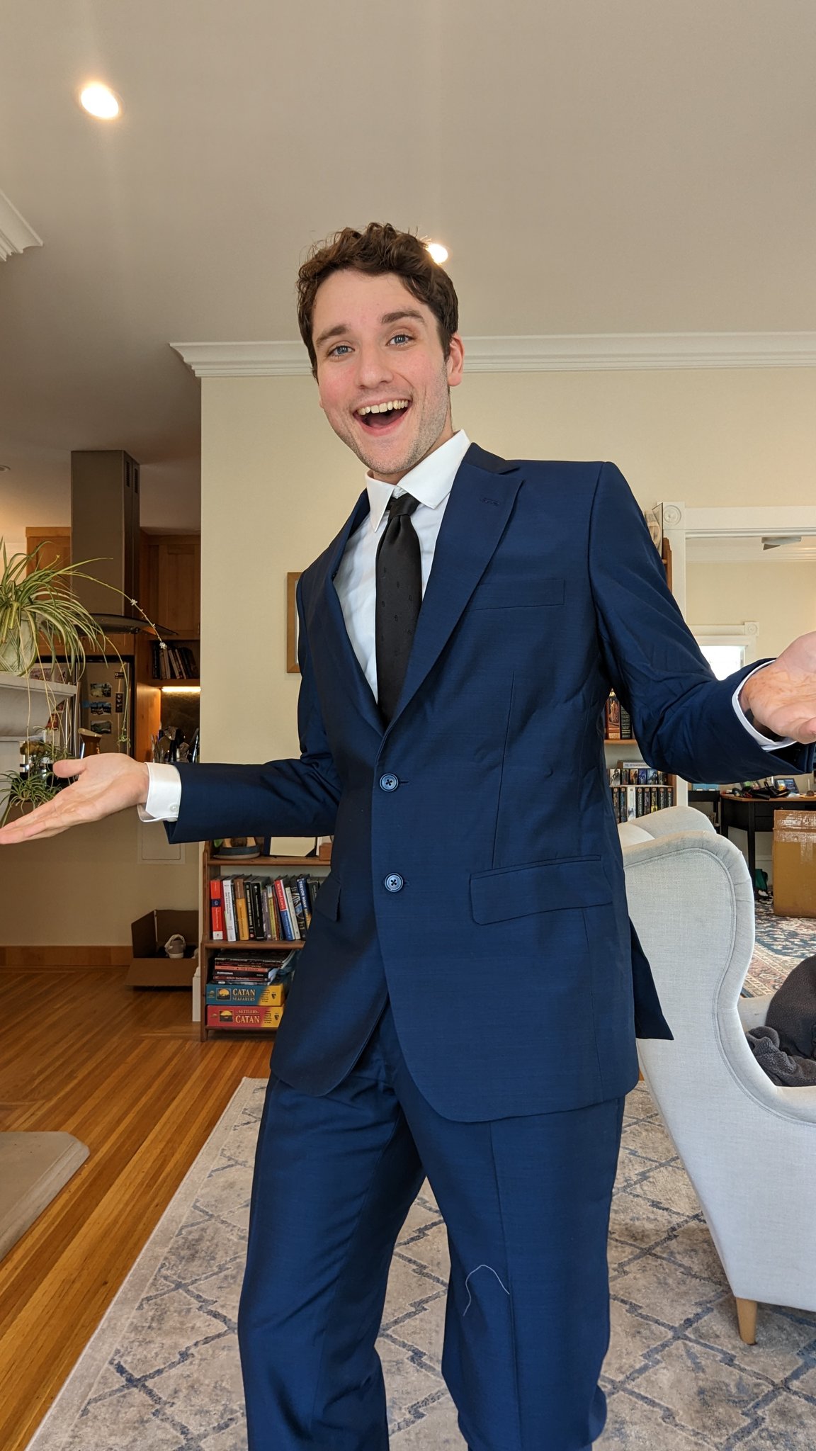 Cameron Pfiffer on Twitter: "Y'all my suit showed up from India! I feel sexy even if it's a bit ...