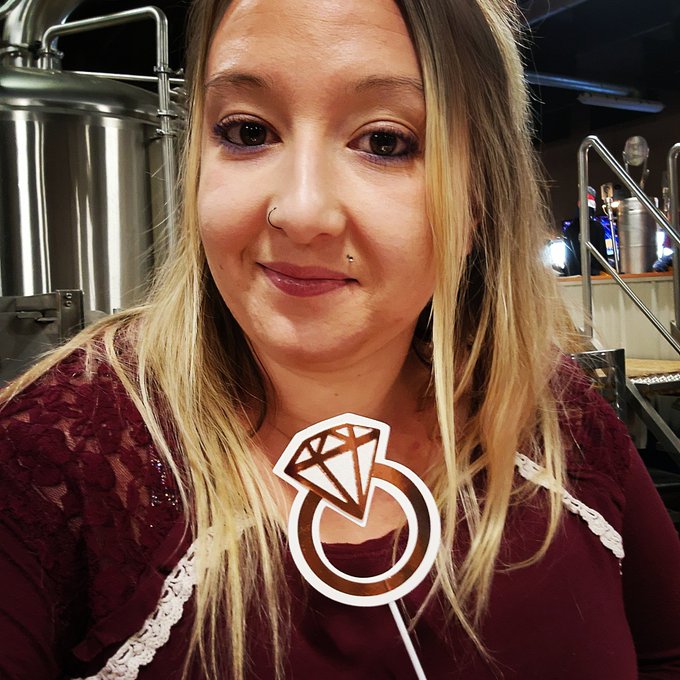 TW Pornstars - Layla. Pictures and videos from Twitter.