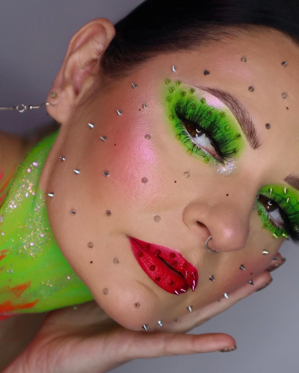 Poison Ivy Makeup Glitter