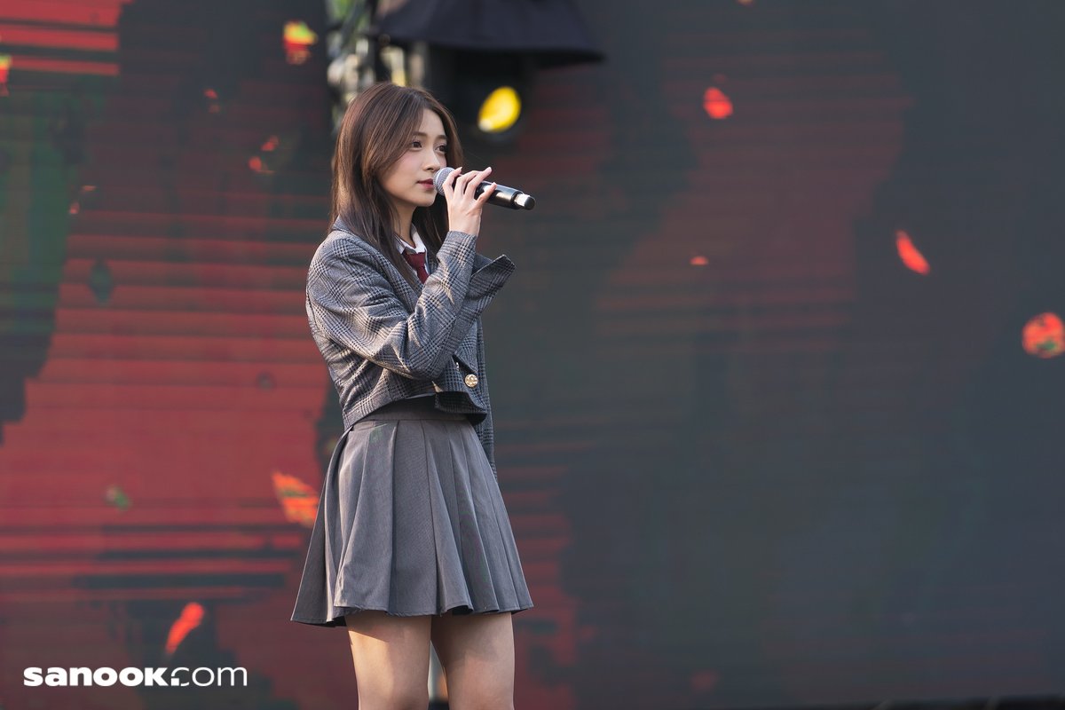 Sanook.com on Twitter: "ผ่านไปแล้วสำหรับงานเปิดตัวเพลงซิงเกิลลำดับที่ 13 ของวง BNK48 อย่าง ...