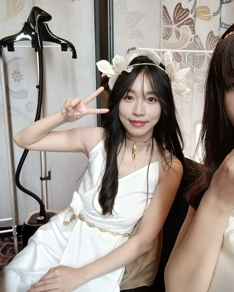 吳夢夢Mon 台灣🇹🇼 on Twitter: "這團香香ㄉ妹子們都超好相處 啊~能夠活著真好 NFT來的會員們也都蠻活潑好聊的 #愛神的晚宴🍽 陪伴我的是@rockrynori 苔桑🥰 還想 ...