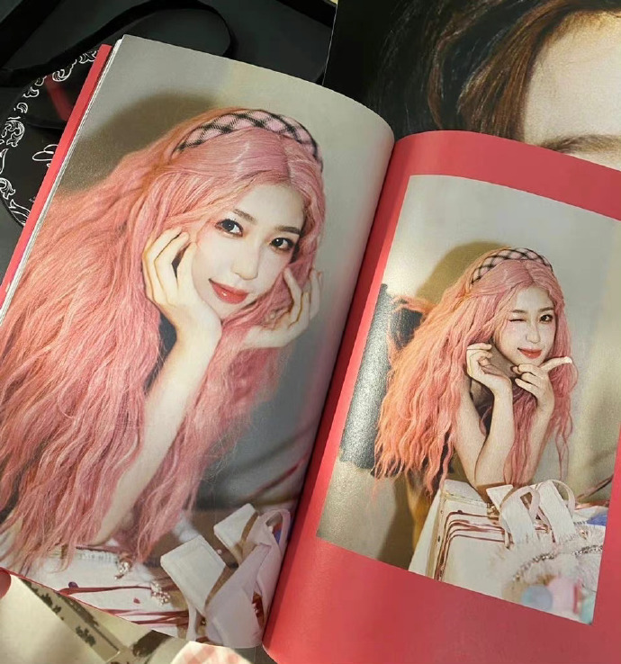 pink hair xinxin we love to see it 国王与骑士 @xiaotoumings