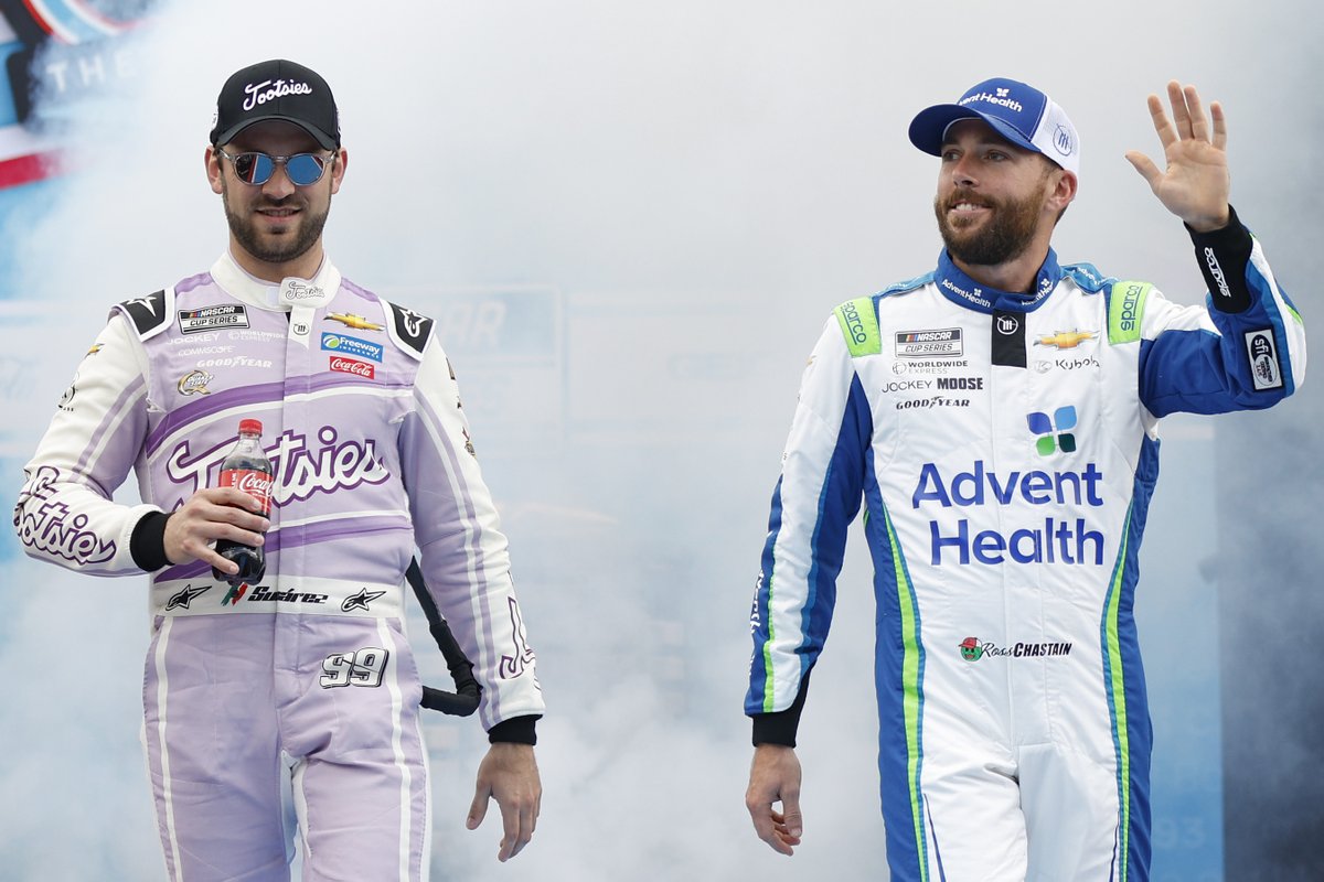 Only @joeylogano, @Alex_Bowman, and BOTH @TeamTrackhouse cars have back ...