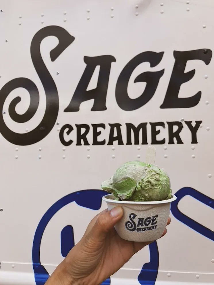 GINZA on Twitter: "ライターYのハワイ通信🏄‍♀️ 最新スイーツ＆フードを食べてみた！ https://buff.ly/3ex7omK"