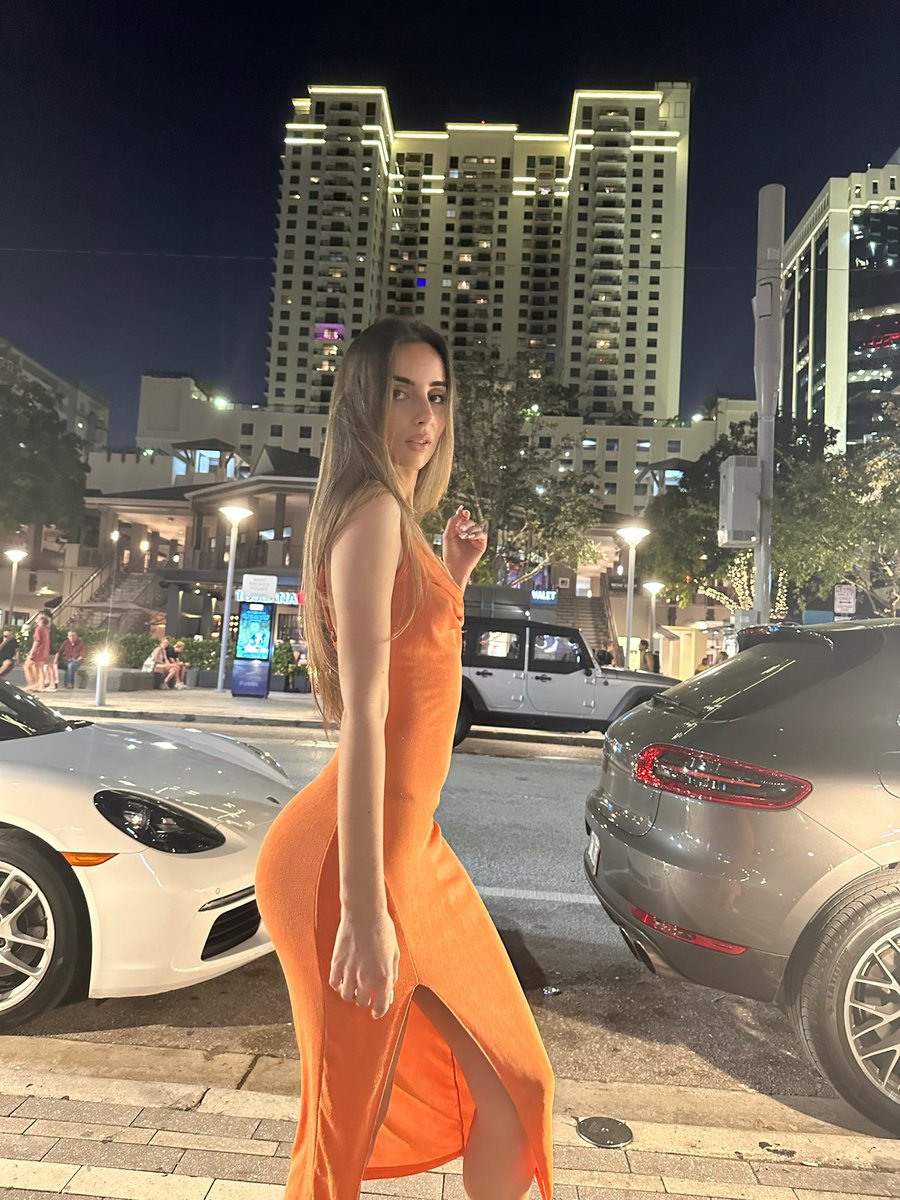 Denis Monaca on Twitter: "RT @tiffanyanaa: First day in Miami"