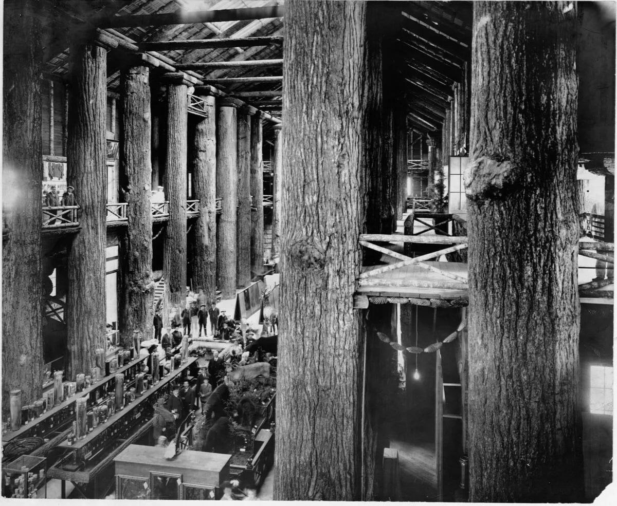 This HUGE log "Oregon Forestry Building". Was built for the "Lewis and ...