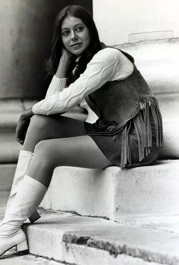 Sluts And Guts On Twitter Jenny Agutter In London 1970 Sexy
