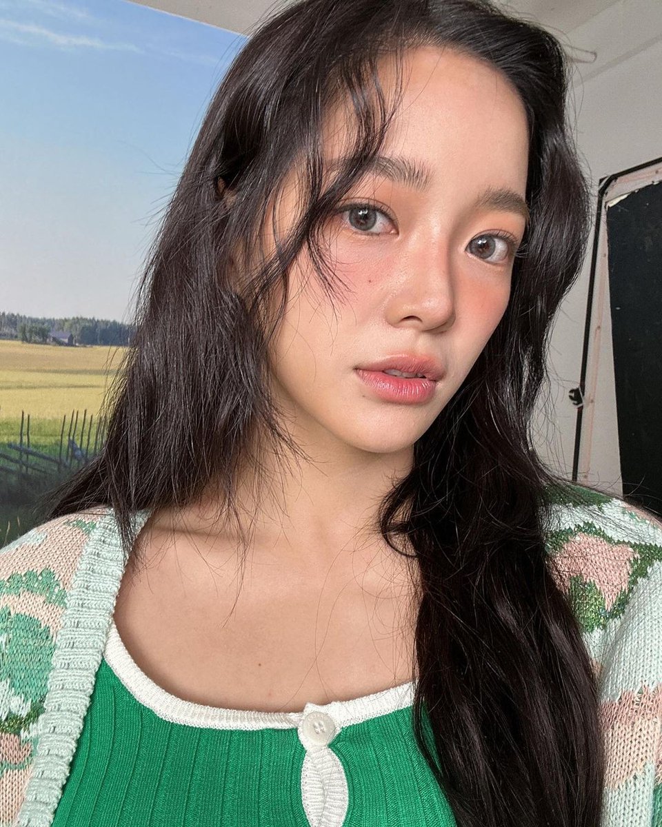 김세정 - KIM SEJEONG on Twitter: "[IG] clean_0828's Instagram update (2/3) https://instagram.com/p ...