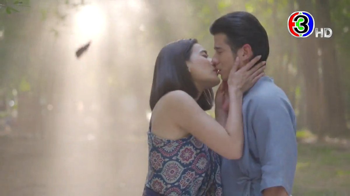 Ch3Thailand on Twitter: "“ปาฏิหาริย์” เล่นกล ดลให้ 2 นักเรียนหมอ 2 ยุค ได้มาพบพาน . เตรียมเปิด ...