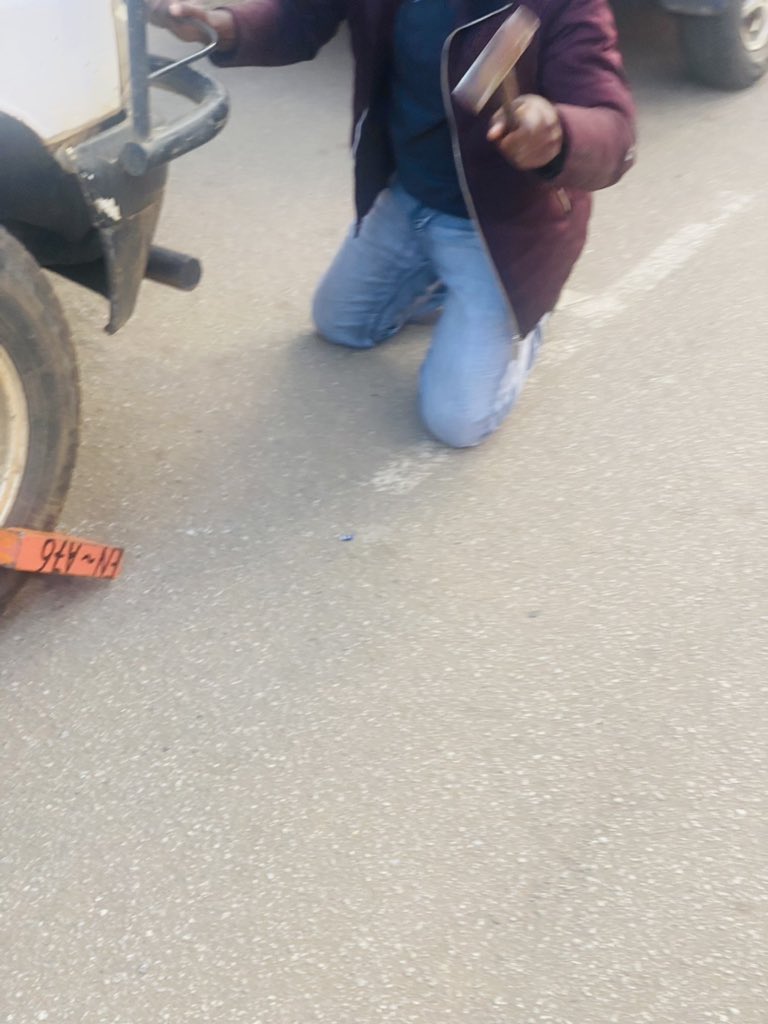Ruvimbo Muchenje On Twitter I Met This Guy Opposite Cbzholdings