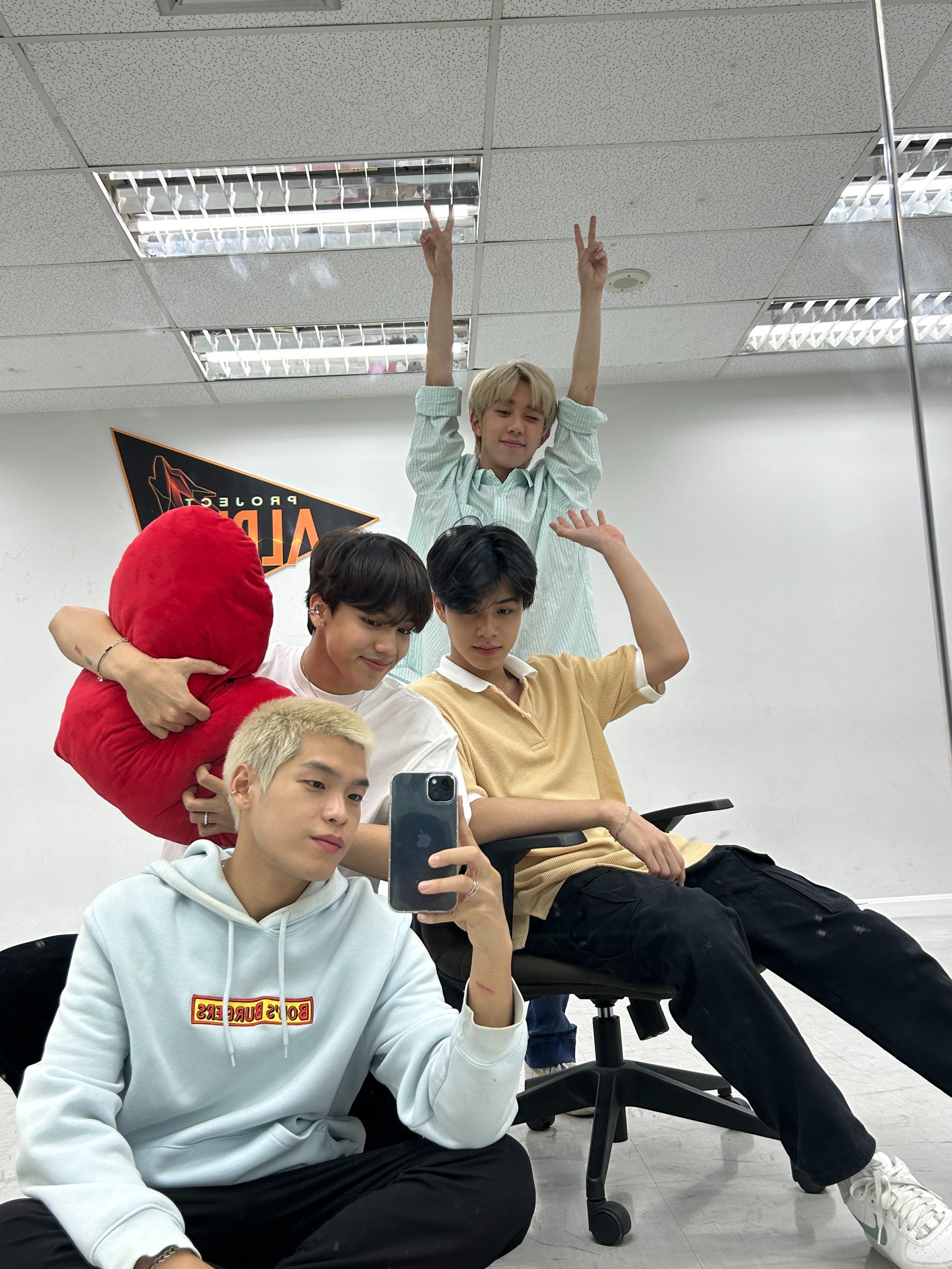 Fluke Nattanon (@nutanonts_) / Twitter