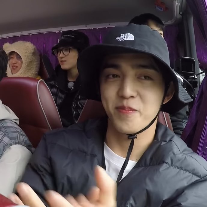 수키 on Twitter: "RT @sounds_of_cheol: cheol's dimples 🫠"