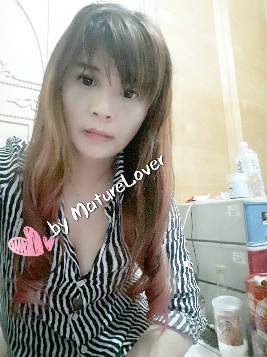 熟女天堂MatureLover on Twitter: "【原創】 44歲百變熟女 這樣OL的她 有性感的感覺嗎? 支持原創，更多照片都在Fansone https://fansone.co ...