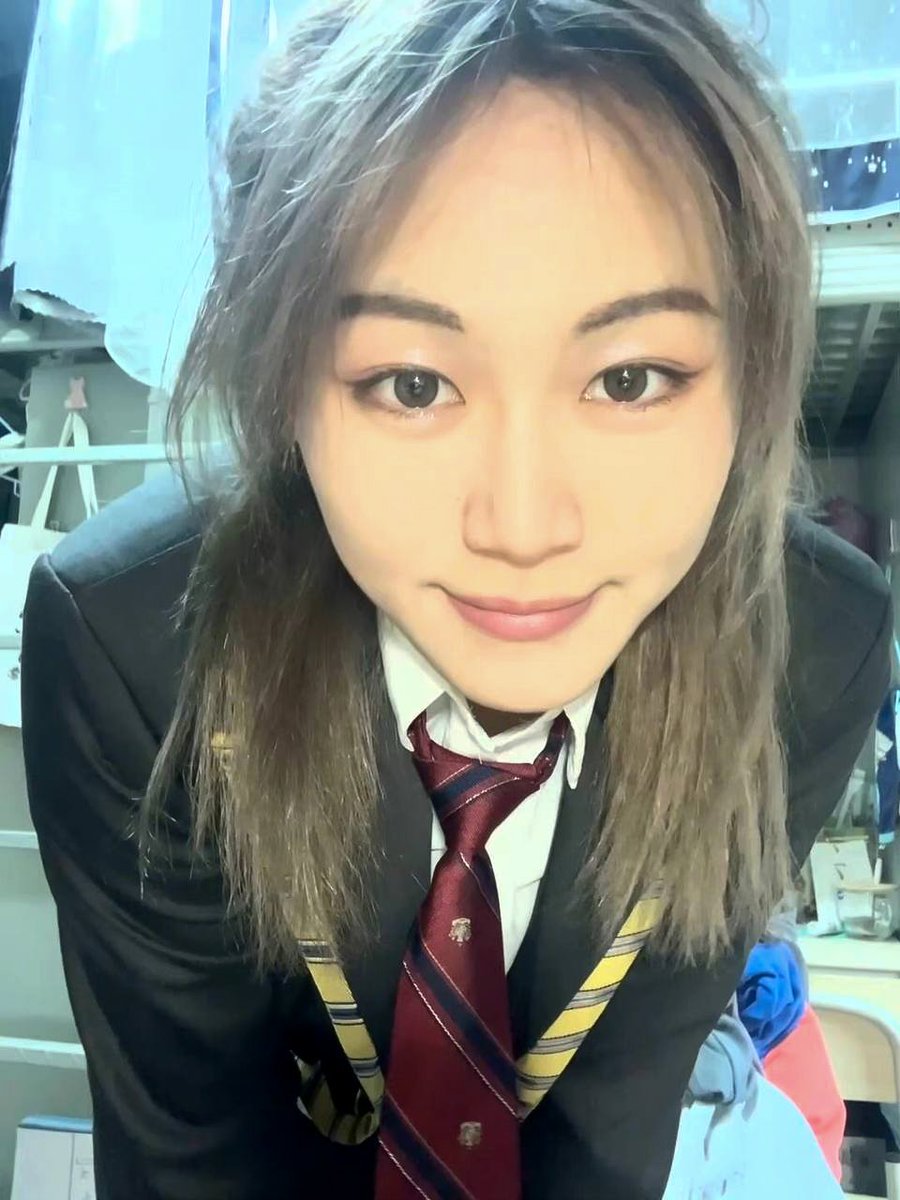 Wuyu On Twitter 专属群老哥投稿丑骚母猪海燕,这臭婊子是真的又丑又骚,张着个嘴巴准备舔鸡巴是吧!就她这打扮,纯纯的卖逼妓女范,还是那种最便宜的,给个几十块钱,谁都能操她骚逼