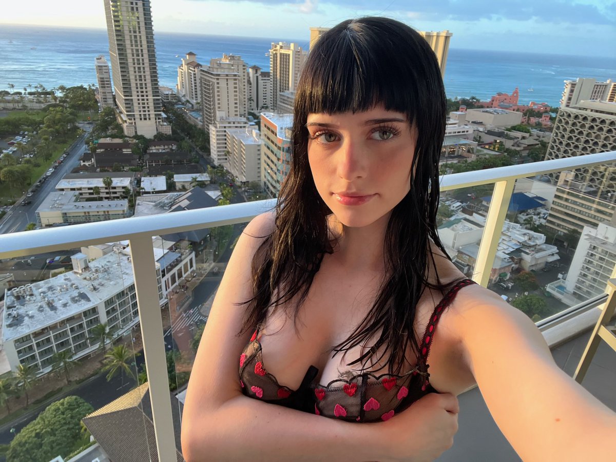 soogsx(@soogz1 ):bye hawaii 🫡