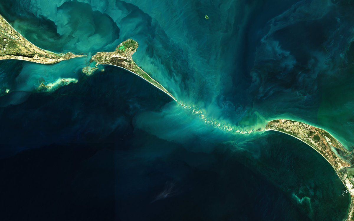 Rama's Bridge, also known as Adam's Bridge It was 30 miles long created ...