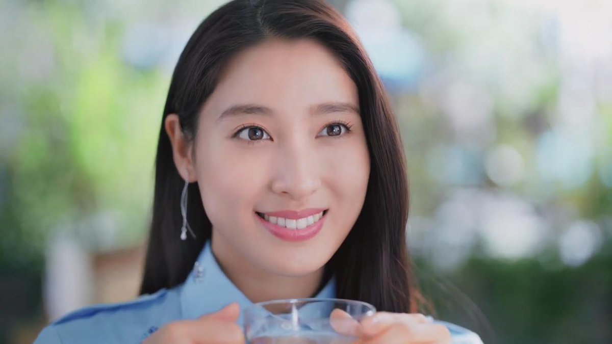 動画NOW on Twitter: "土屋太鳳 が出演する 資生堂 SENKA のCM パーフェクトホイップシリーズ「すっぴんツヤリング」篇 https://douganow.jp ...