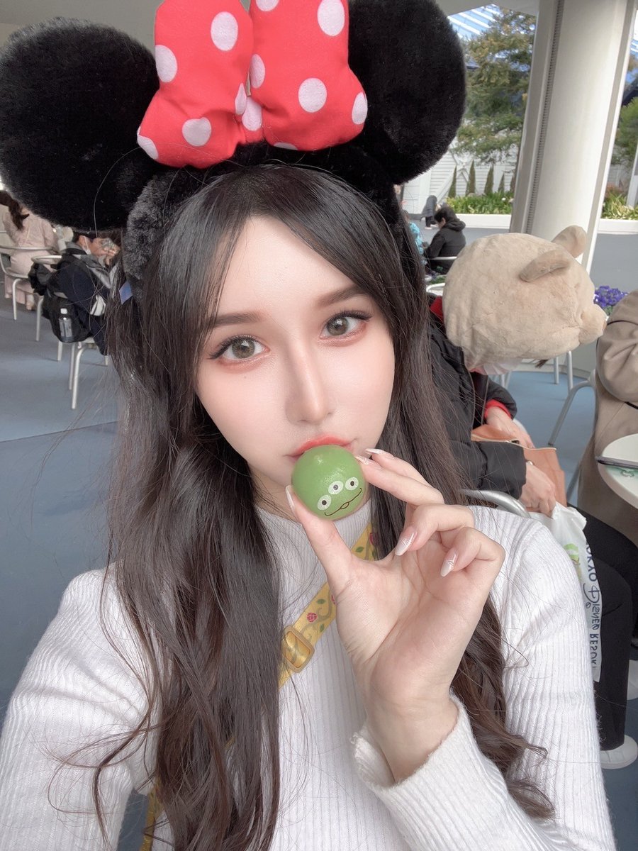 如果你很可口我就會把你吃掉 不過我會慢慢品嘗的🤣 ⬇️⬇️ https://t.co/HNkYLBM1OP 夢夢 Monmon @monmon77888