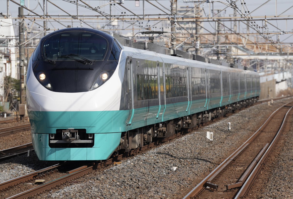 いってちゃ㋡ on Twitter: "#常磐線 #E657系 3/2 K-17グリーンレイク色 K-12スカーレットブロッサム色 @馬橋駅"