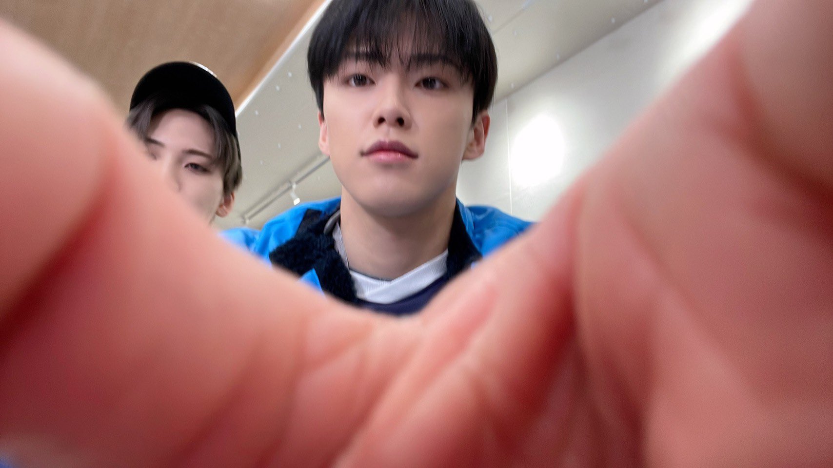 JO1 on Twitter: "[#河野純喜] 蓮さんおめでとう🎷 いっぱい遊ぼ🎤 #HAPPYRENDAY #JO1 #KONOJUNKI https://t.co/q1IbgYvO0I ...