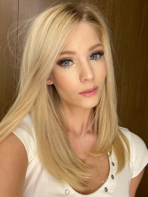 Tw Pornstars Candee Licious The Most Liked Pictures And Videos From