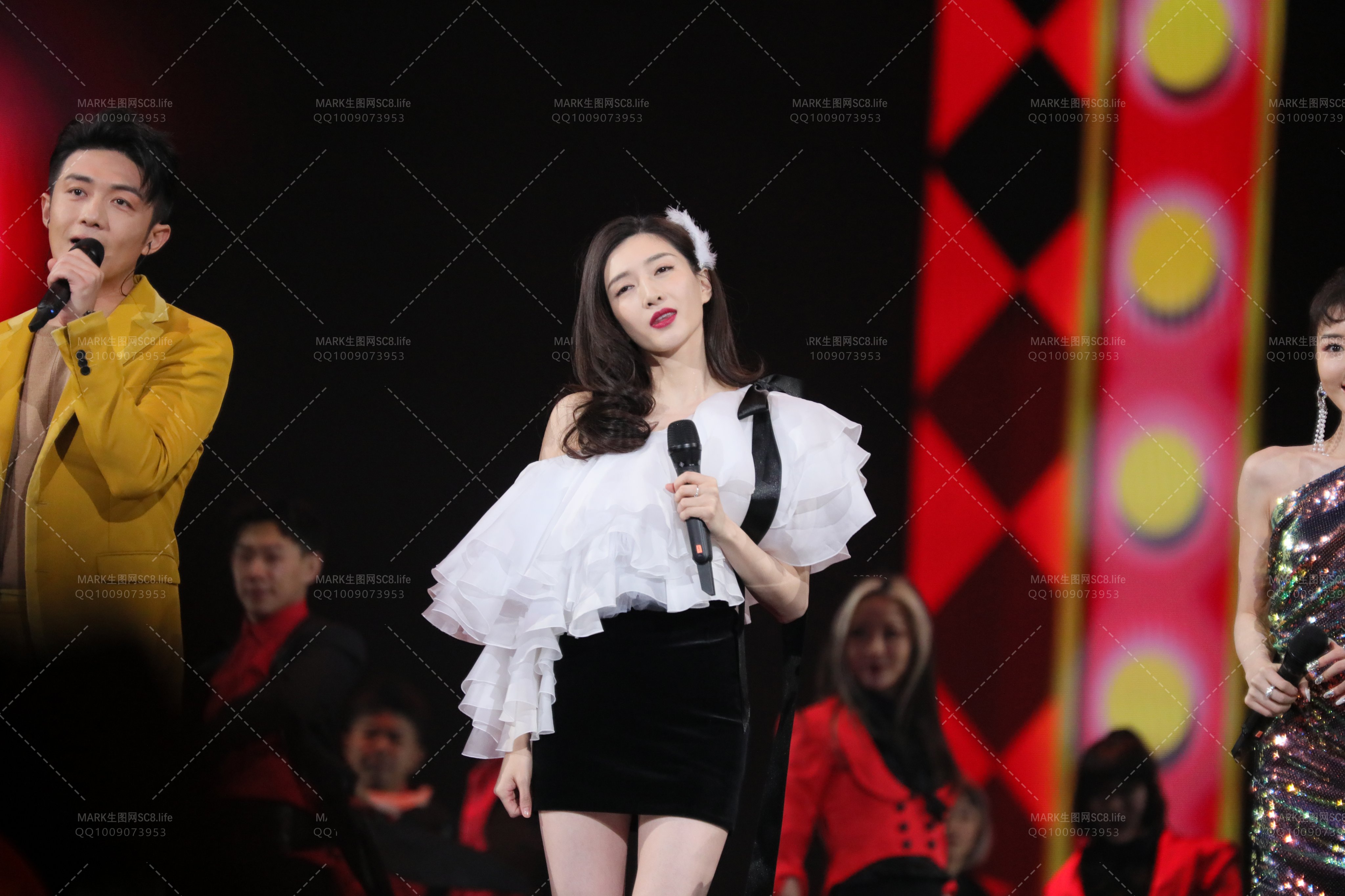 明星生图 长期网址 sc8.life on Twitter: "独家区40 江I疏I影+毛I晓I彤 低胸装+超短裙凉高 特写 145张 取~https://t.co/ohpPXKsEVq ...