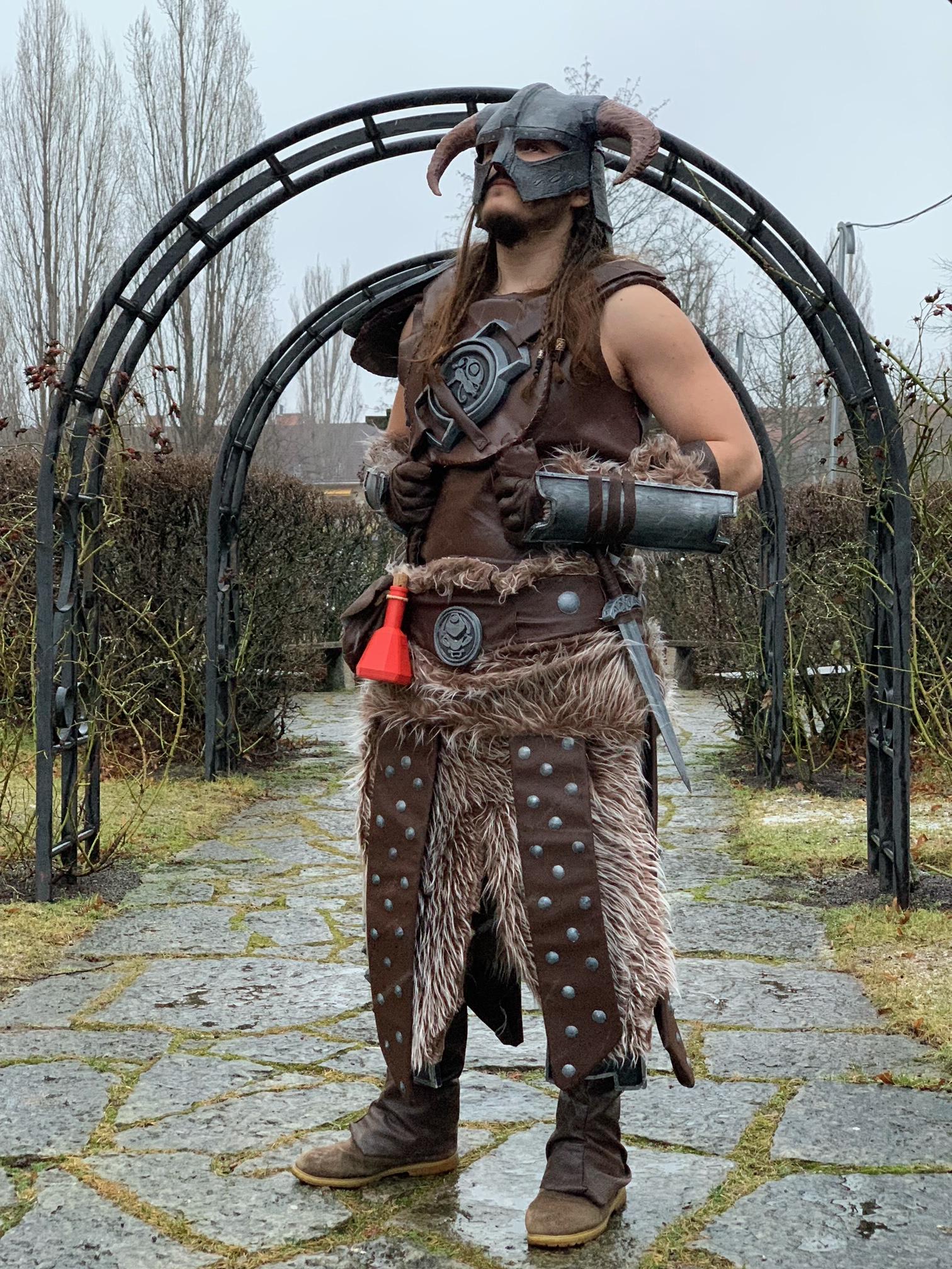 Skyrim Cosplay Dragonborn