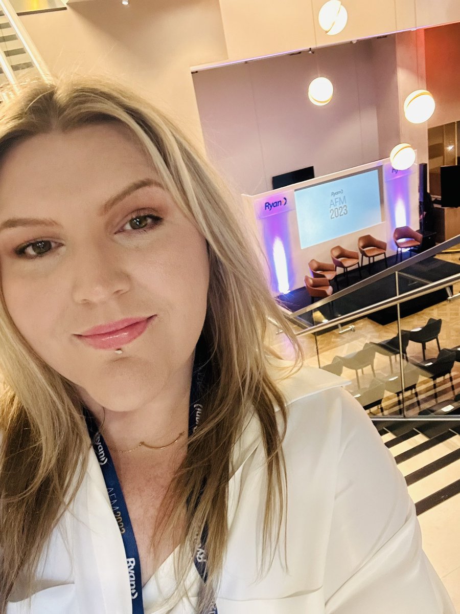 Becky Lambert's Instagram, Twitter & Facebook on IDCrawl