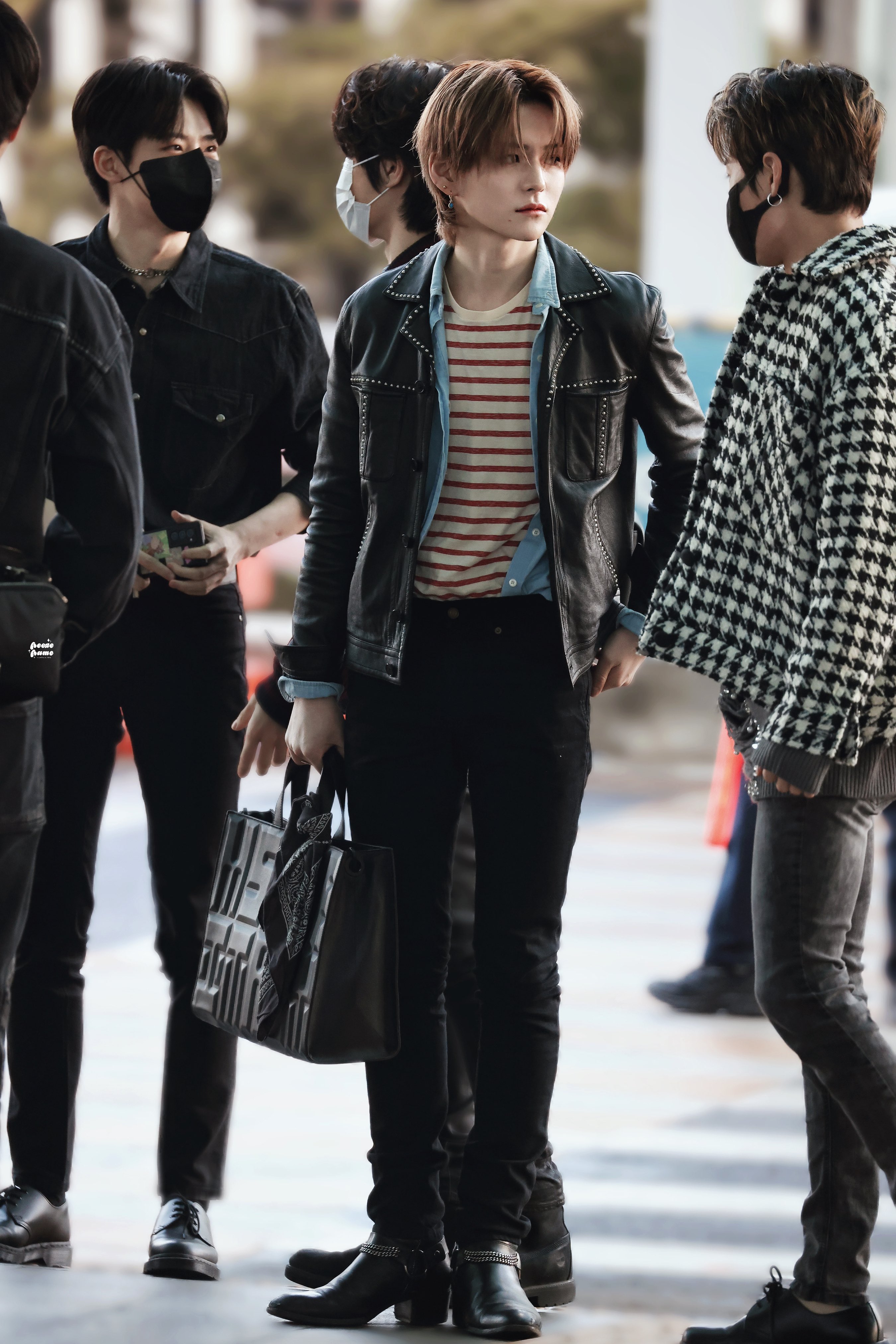 ddva_ (@travizz_xqq) / Twitter