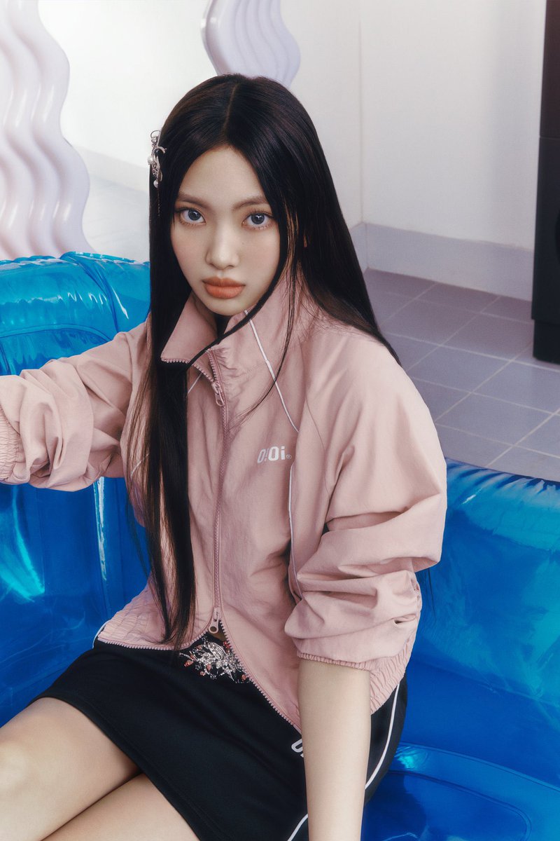 NEWJEANS GLOBAL on Twitter: "[#UPDATE] Hyein x OiOi #NewJeans #뉴진스 #HYEIN @NewJeans_ADOR"