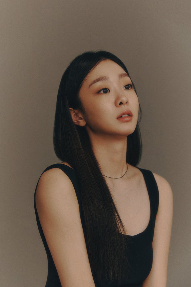 KPOP WORLD INA on Twitter: "UAA shared Kim Dami new profile photos (2)"