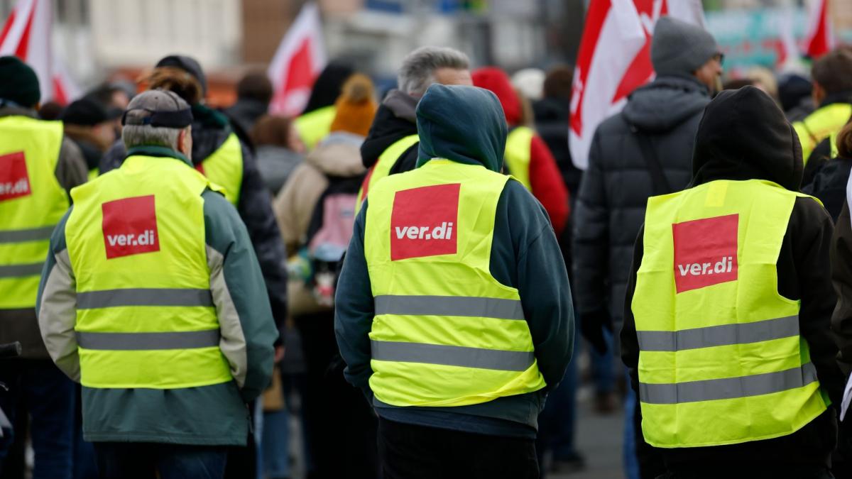 WELT on Twitter: "Bus- und Bahnstreiks: Gewerkschaft Verdi macht gemeinsame Sache mit „Fridays ...