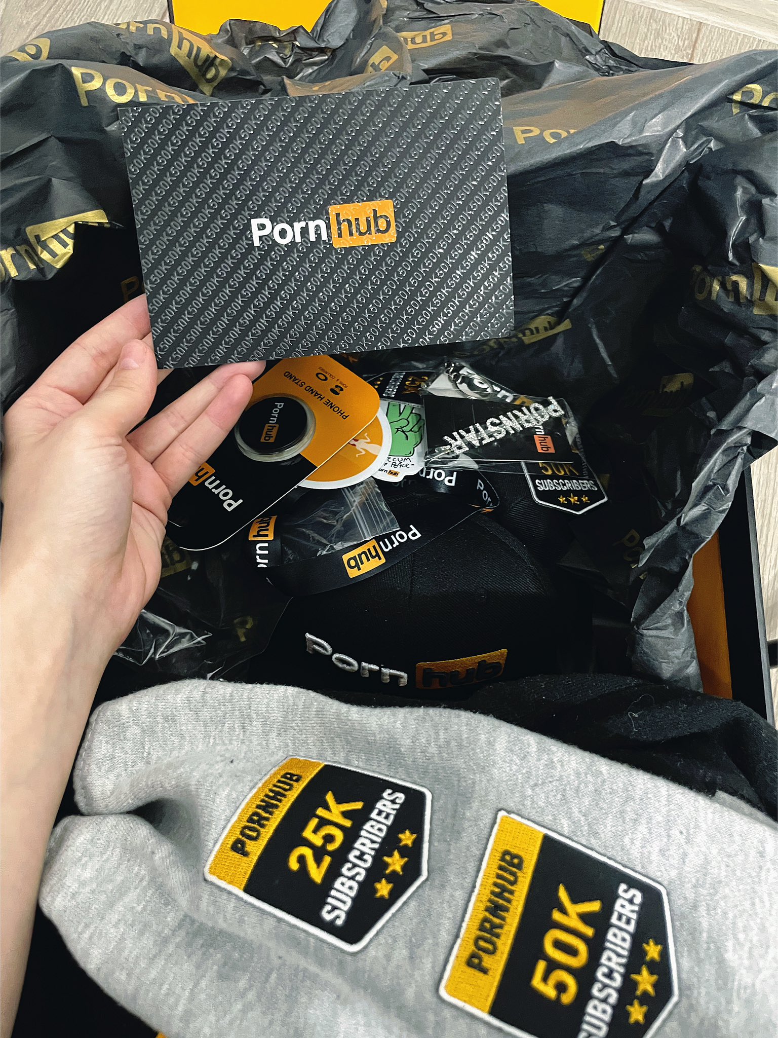Honey_Official 18+ on Twitter: "Thank @Pornhub for this 50k gift🧡 What is your favorite @Pornhub ...