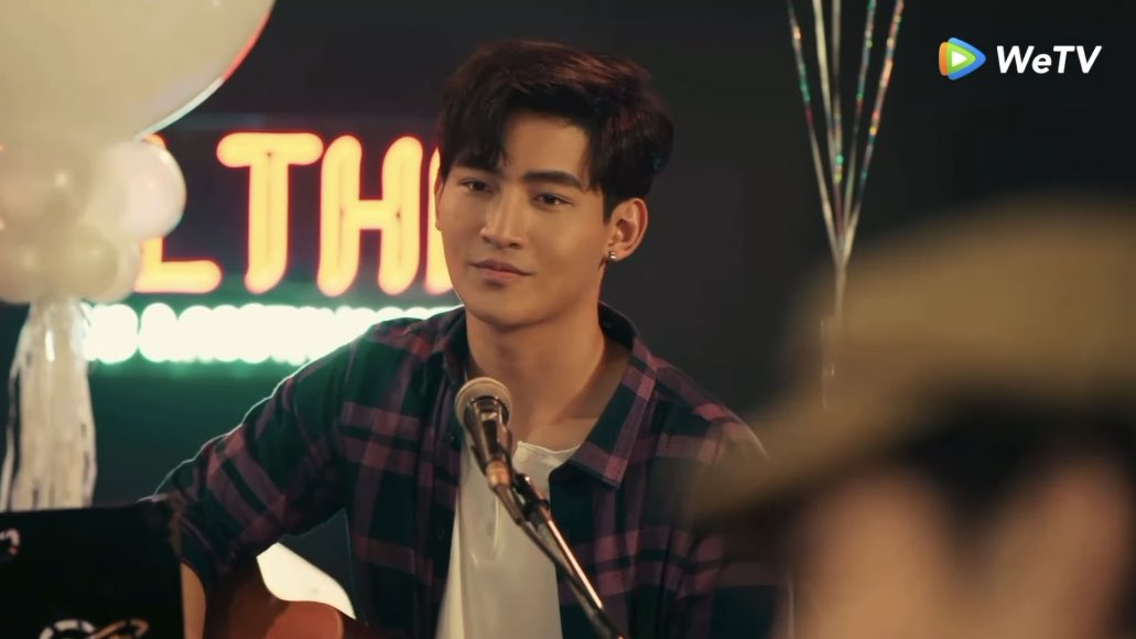 NooNgNing*🦋*|||💙อฟปฟก🐣💙🐻 on Twitter: "RT @found_Ohmfluke: Dewのために歌ってあげて誕生日ケーキに喜ぶ姿を見つめるMumの瞳が😢 ...