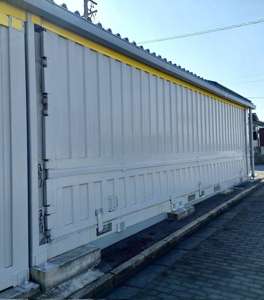 RCTC on Twitter: "#金曜日のコンテナ U47A-38172 廃コンテナ[元全国通運](2005年11月 日通商事製) U47A-38185 廃コンテナ[元日本石油輸送 ...